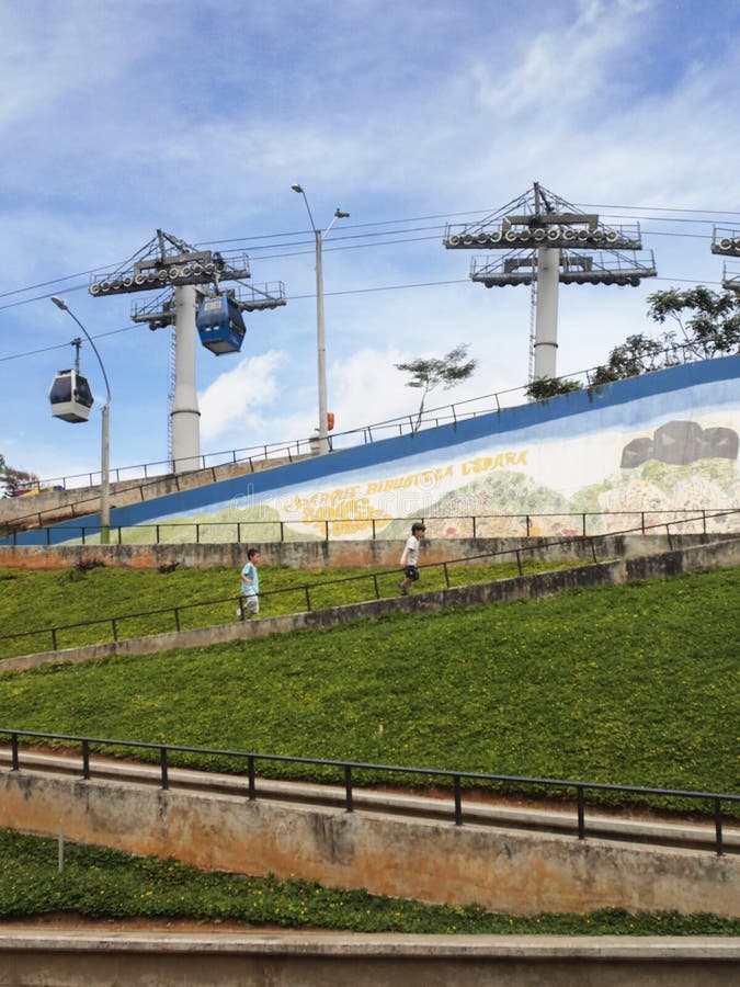 Teleferico editorial stock image. Image of medellin, urban - 25619139