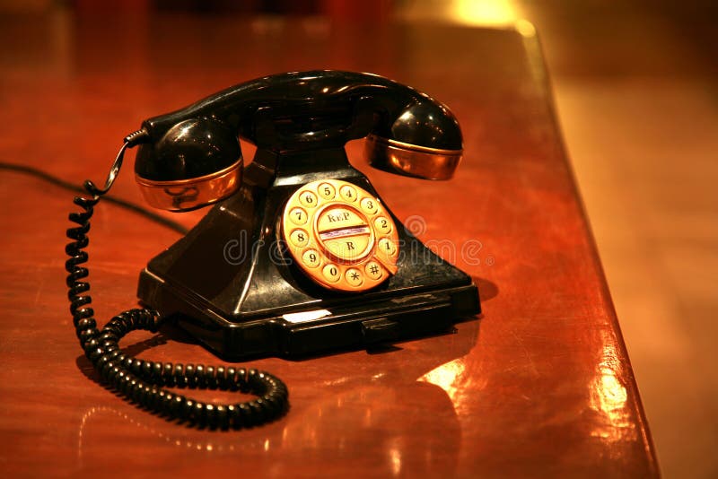 Rosafarbenes Retro- Telefon Stockbild - Bild von rosa, hintergrund ...