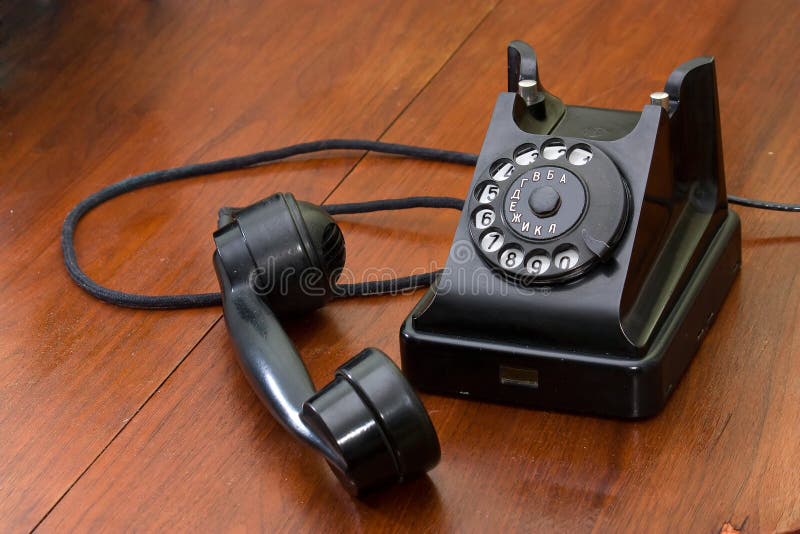 Telefone velho imagem de stock. Imagem de eletrônica - 16608067