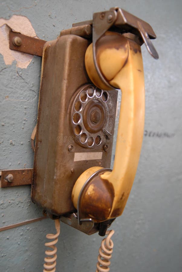 Telefone Da Era Dos Anos 40 - Foto Velha Do Sepia Foto de Stock ...