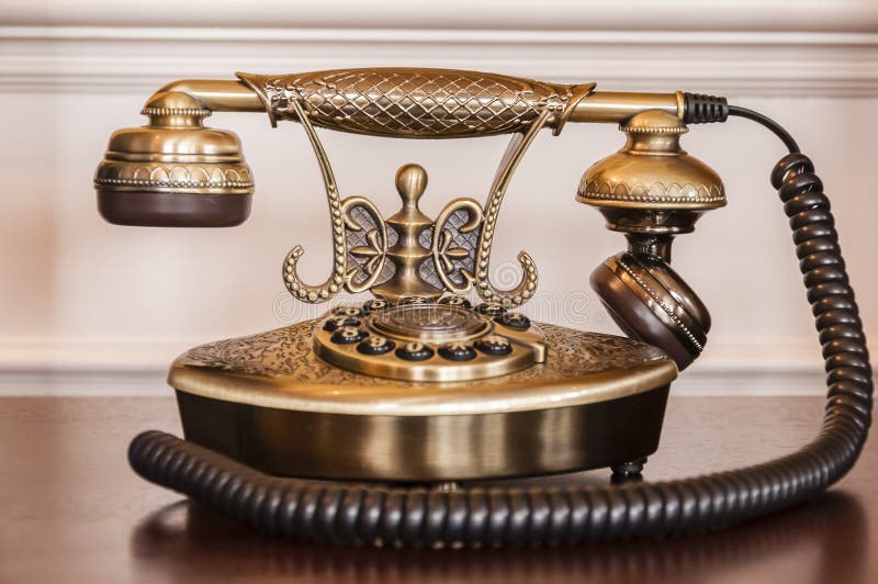 Telefone velho foto de stock. Imagem de preto, receptor - 39542992