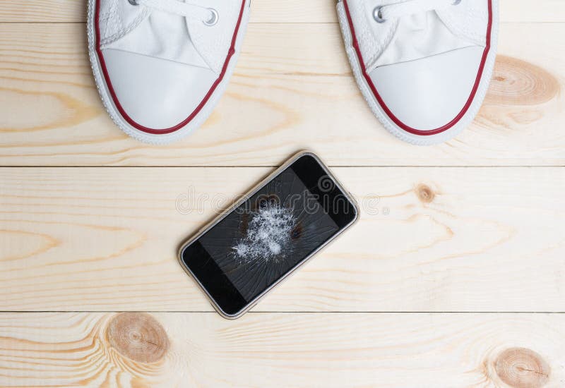 200 Schermo Rotto Dell Affissione Cristalli Liquidi Foto stock - Foto ...