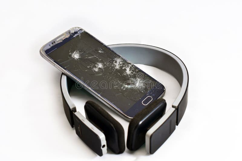 Telefono Cellulare Con Vetro Rotto Immagine Stock - Immagine di errore ...