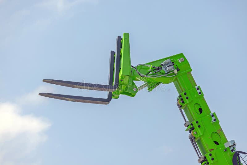 746 Telehandler Stock Photos - Free & Royalty-Free Stock Photos from ...