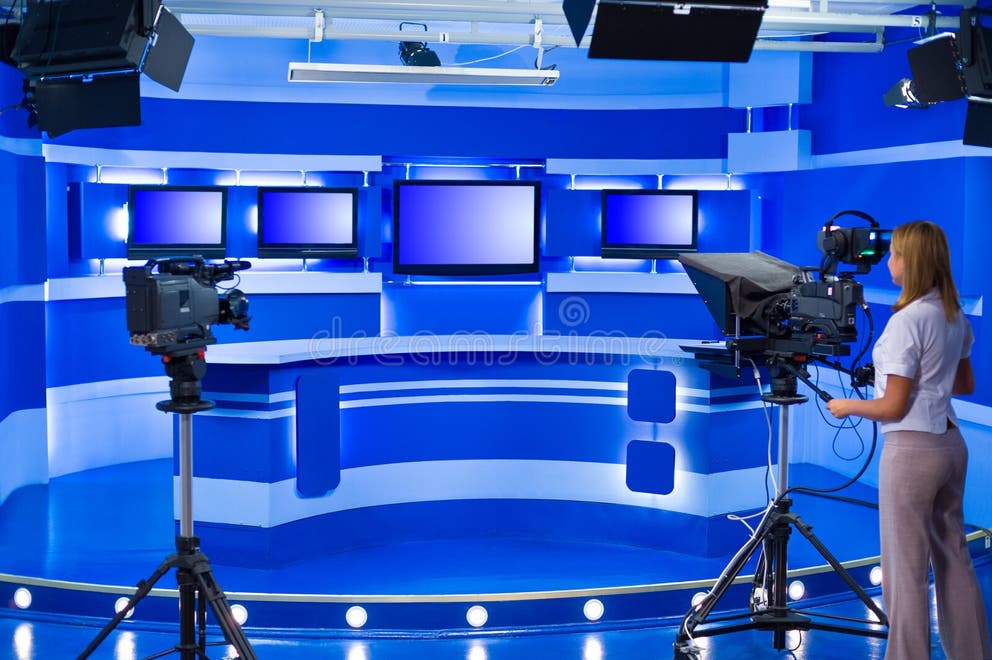 Teleoperator in tv-studio stock foto. Image of persoon - 52803304