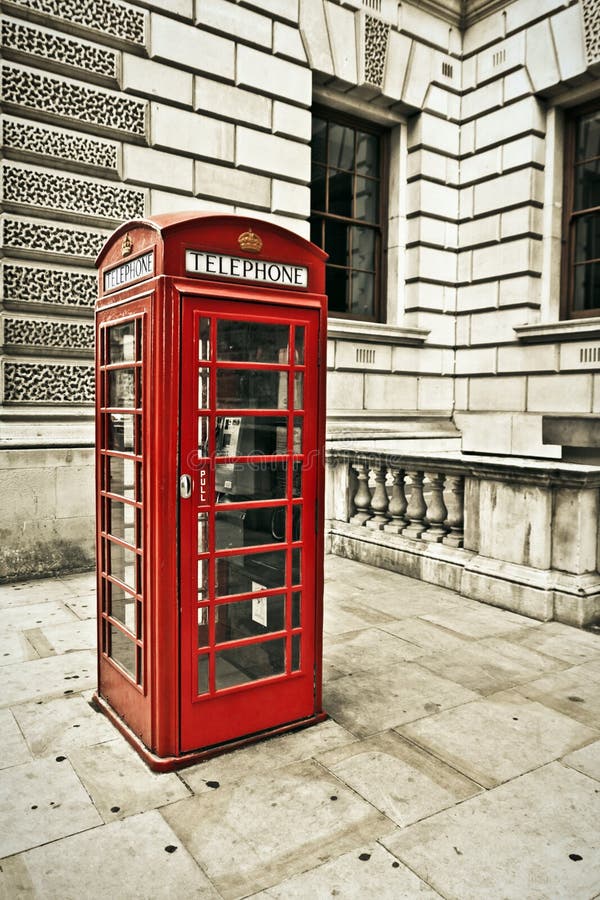 Telephone box in London stock image. Image of fashioned - 15749317
