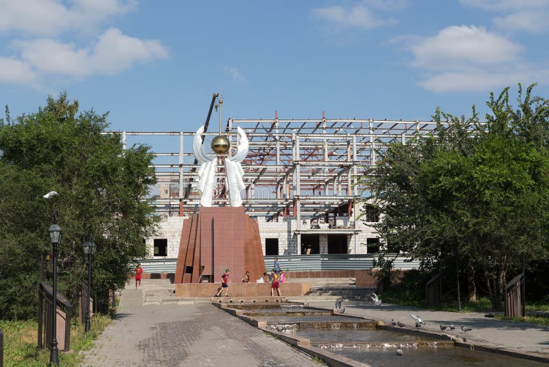 Temirtau, Kasachstan - 13. August 2016: Kinder Baden in Den FO ...