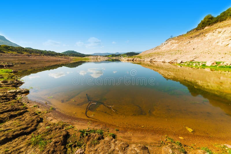 Temo lake on a sunny day stock image. Image of beauty - 89797983