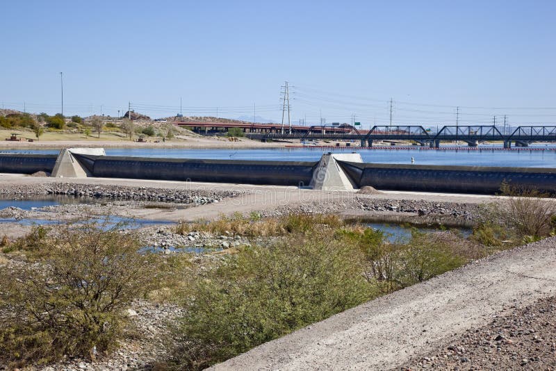 Tempe, Arizona Inflatable Dam Stock Image - Image of town, lake: 26091061
