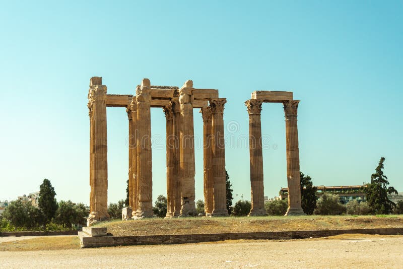 Tempel Des Gottes Zeus in Athen Stockbild - Bild von korinther ...