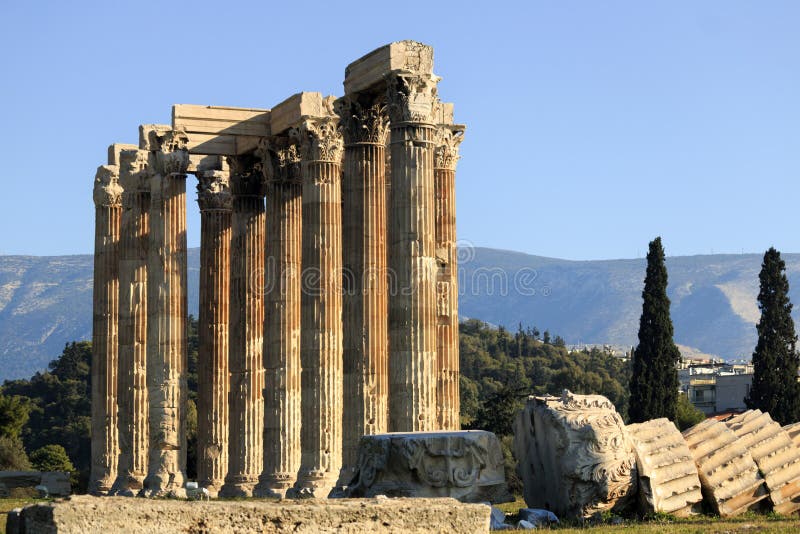 Tempel van Zeus stock afbeelding. Image of grieks, ruïnes - 83405491
