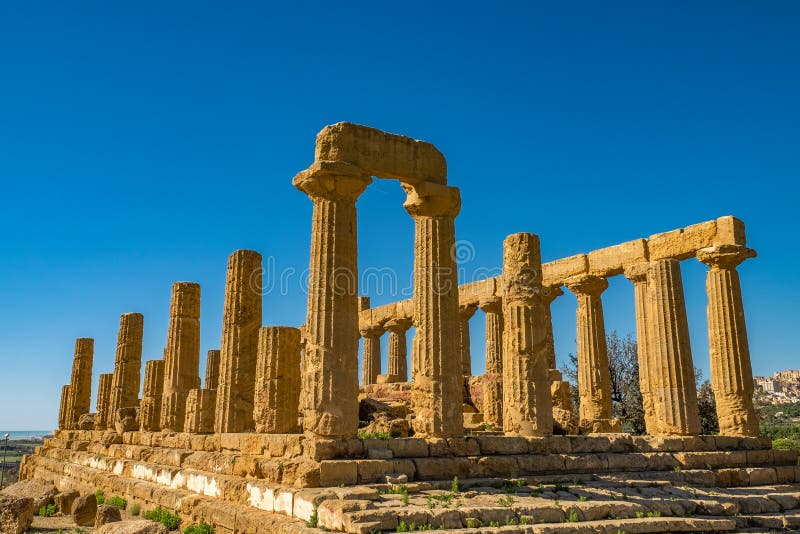 Tempel Von Juno Tal Der Tempel in Agrigent Auf Sizilien Stockfoto ...