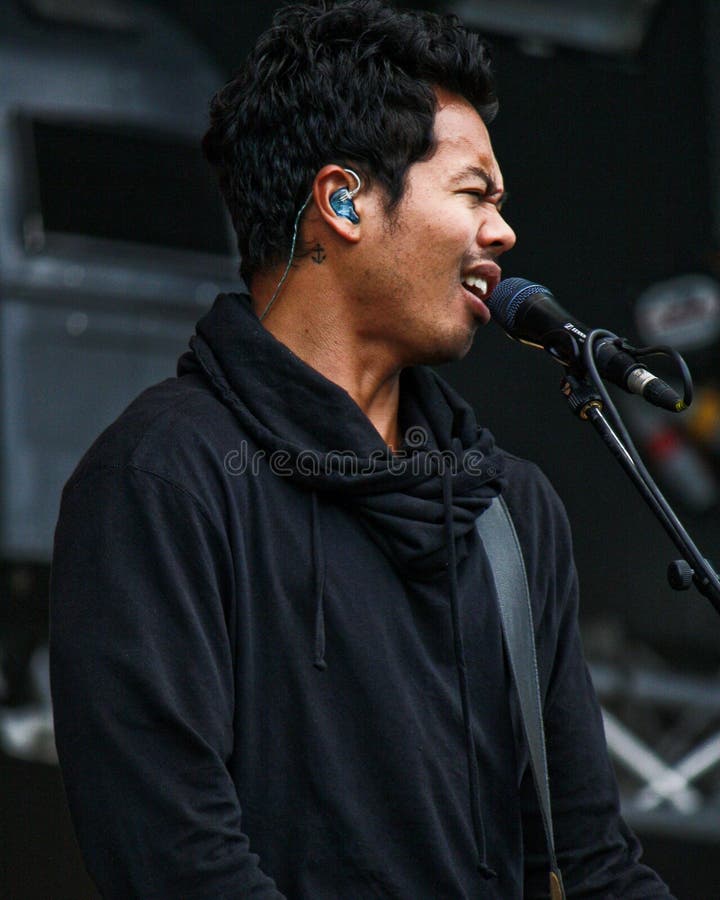 Temper Trap editorial stock photo. Image of stage, band - 18370753