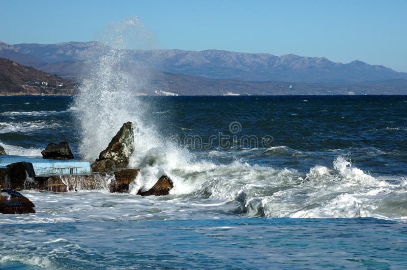 Tempesta sul mare immagine stock. Immagine di giorno, grigio - 7327871