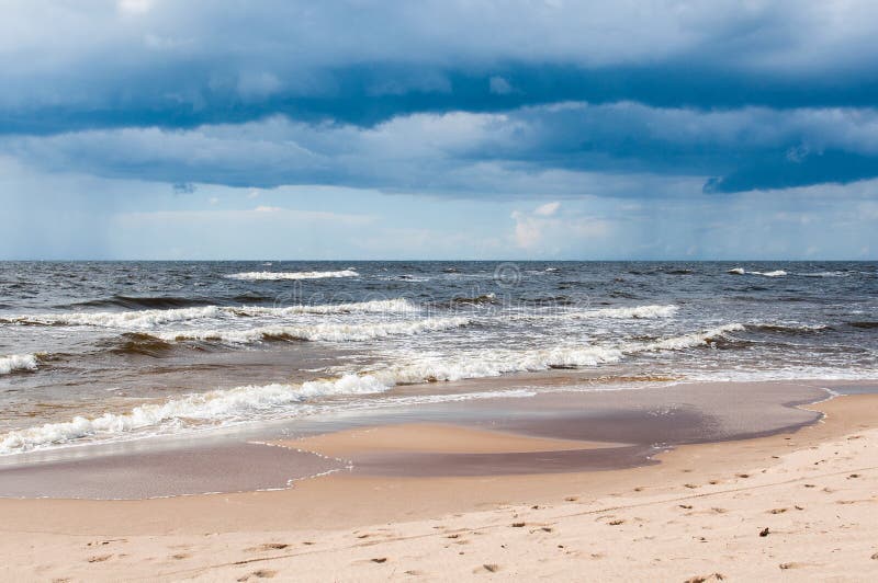 Tempesta Sul Mare Baltico, Lettonia Immagine Stock - Immagine di ...