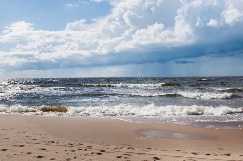Tempesta Sul Mare Baltico, Lettonia Immagine Stock - Immagine di ...