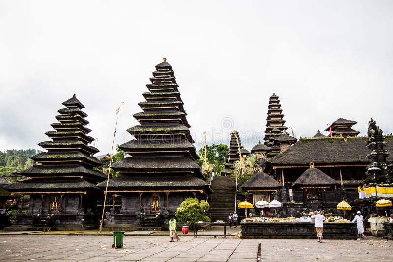 Tempio Bali Indonesia Di Besakih Immagine Stock - Immagine di limite ...