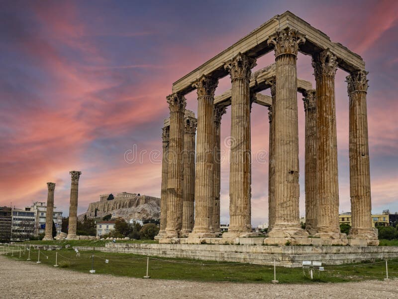 Tempio Di Dio Di Zeus Ad Atene Fotografia Stock - Immagine di cielo ...