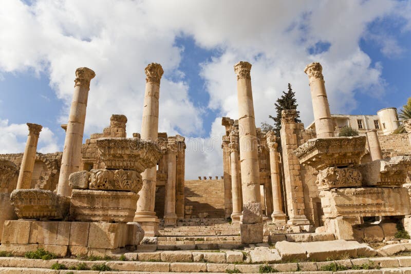 The Temple of Artemis in Jerash Stock Image - Image of scenic, ruins ...
