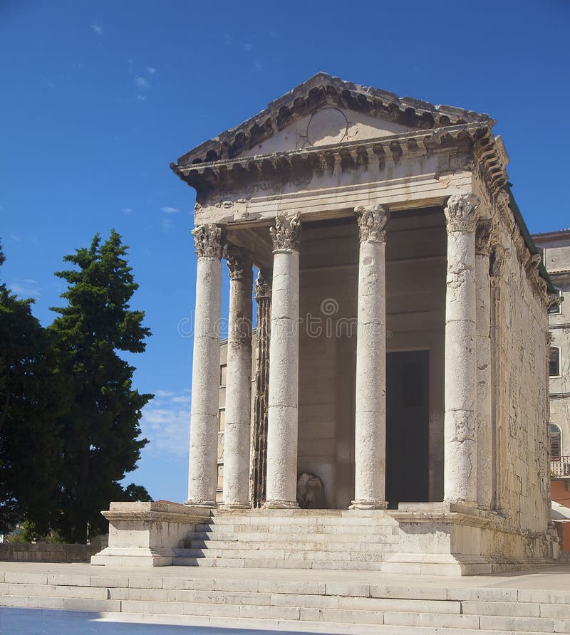 The Temple of Augustus Facade Stock Photo - Image of croatia, blue ...