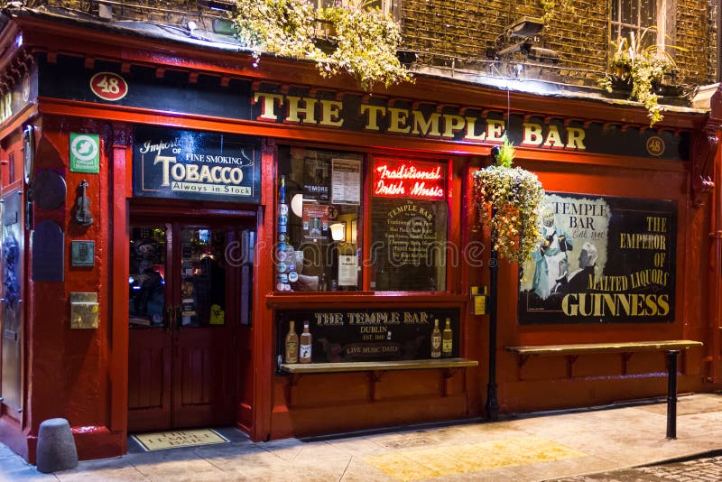 The Temple Bar at Night. Irish Pub. Dublin Editorial Photography ...