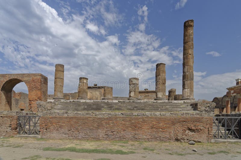 Temple de Jupiter photo stock. Image du célèbre, empire - 59046710