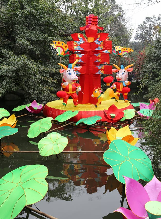 2015 Temple Fair in Chengdu, China Editorial Photography - Image of ...