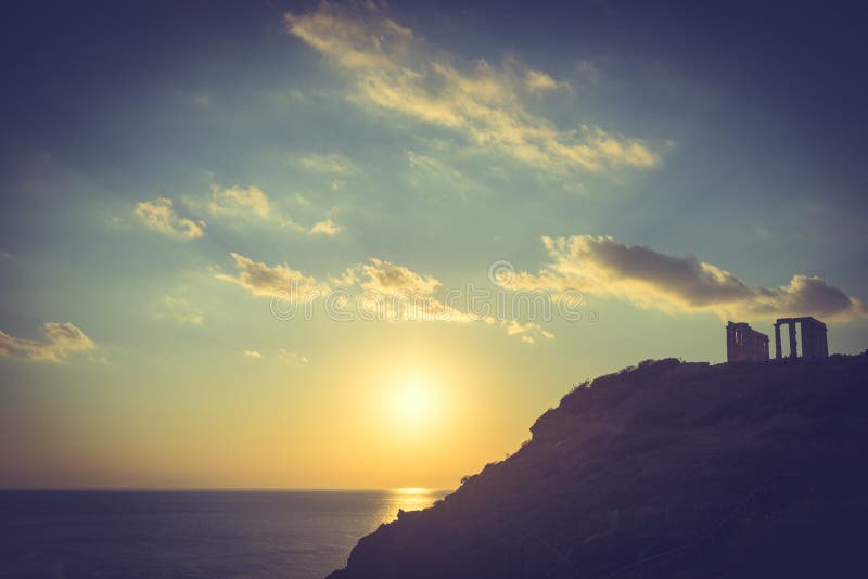 Temple Grec De Poseidon, Cap Sounio Image stock - Image du antique ...