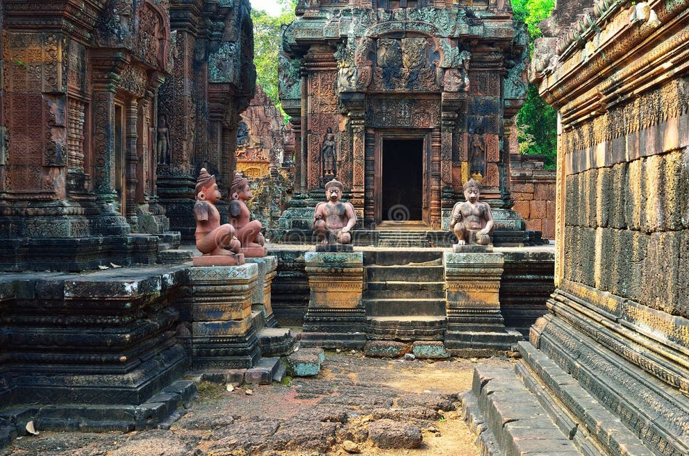 Temple in the jungle stock photo. Image of siem, ruin - 22868216