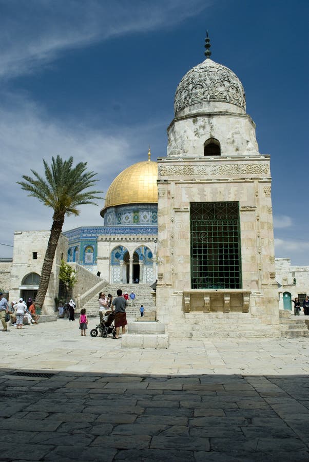 Temple Mount, Jerusalem editorial image. Image of middle - 17103185