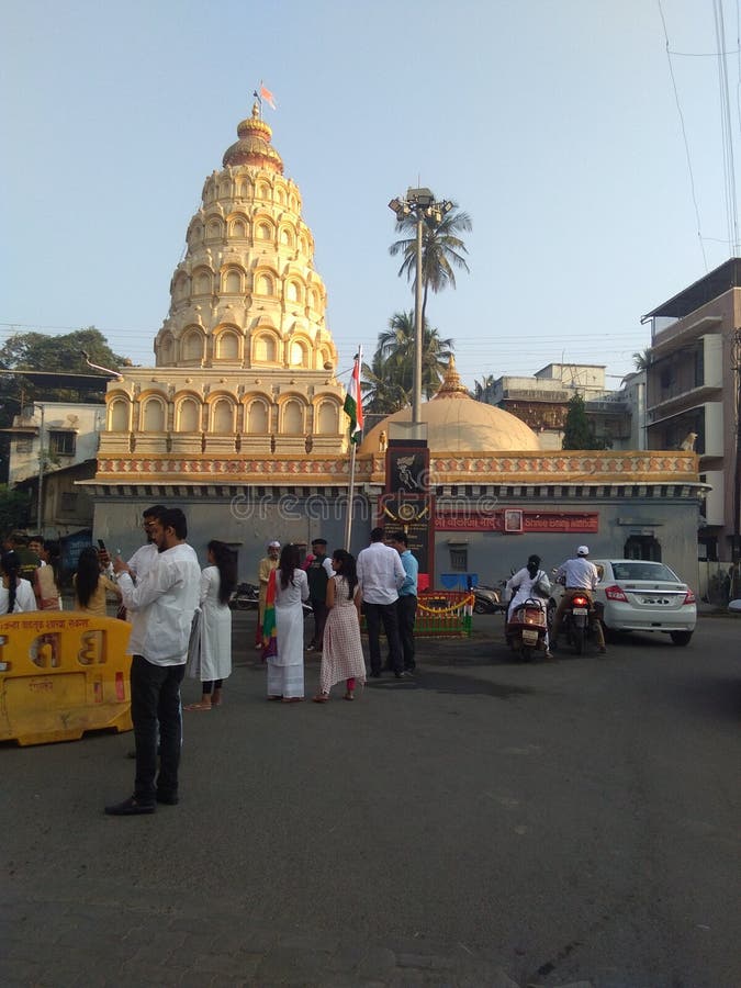 Temple and palm editorial stock image. Image of palm - 176426624