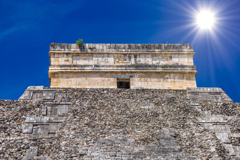 Temple Pyramid of Kukulcan El Castillo, Chichen Itza, Yucatan, Mexico ...