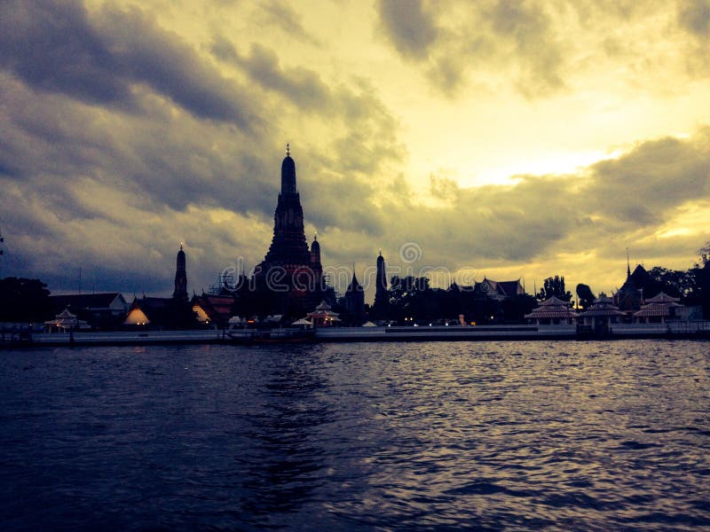 Temple editorial image. Image of thailand, bangkok, temple - 42586465