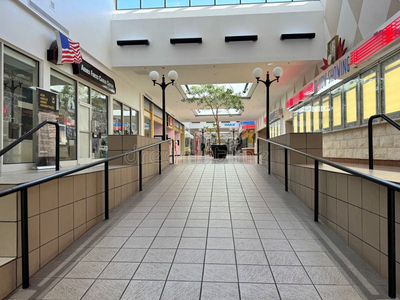 Inside the Nearly Empty Temple Mall Editorial Photo - Image of texas ...