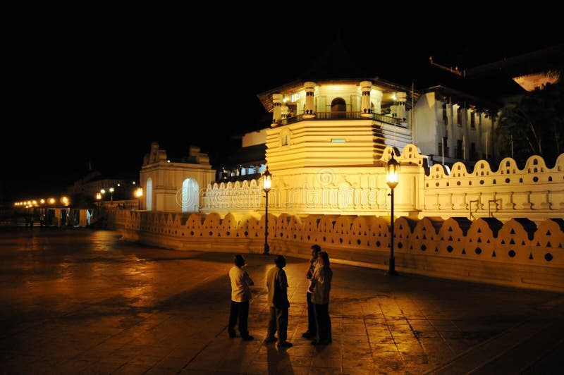 Temple of the Tooth in Kandy. Editorial Photography - Image of lanka ...