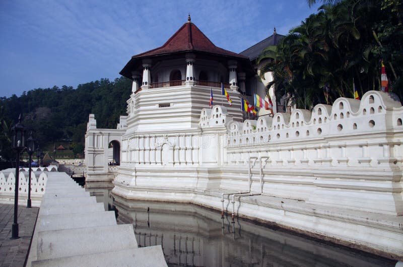 Temple of the Tooth Relic, Kandy, Sri Lanka Stock Photo - Image of ...