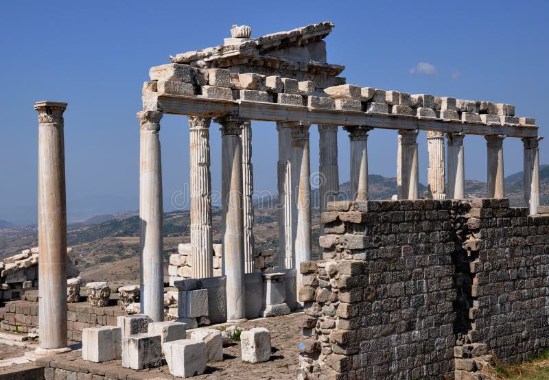 Temple Of Trajan Pergamon Pergamum Bergama Turkey Stock Image Image Of Acropolis Greek