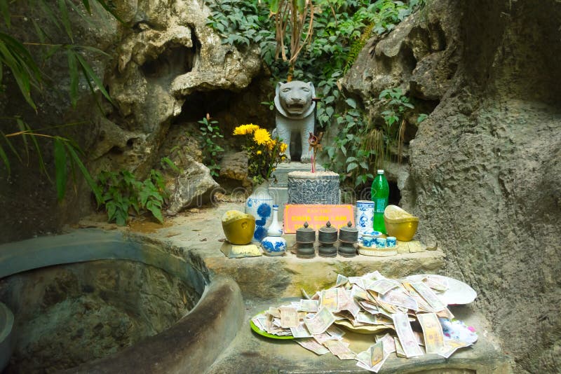 Temple at the Trang an Scenic Landscape Complex in Vietnam Stock Photo ...