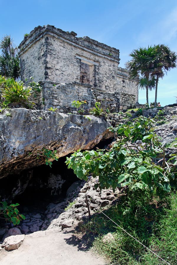 Temple Tulum Mexico stock photo. Image of cavern, maya - 3976940