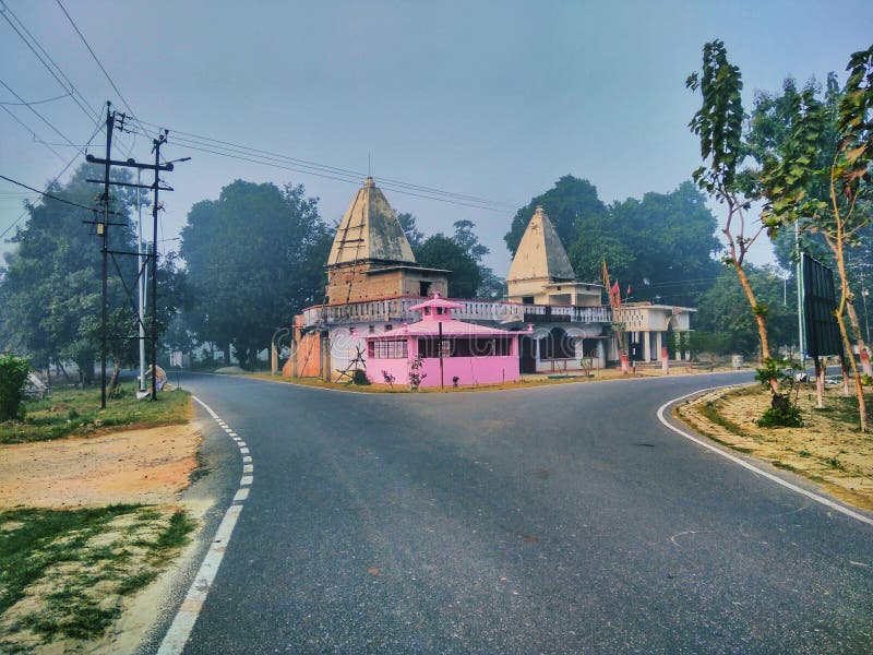 Temple in between Two Roads Stock Image - Image of temple, roads: 133371305
