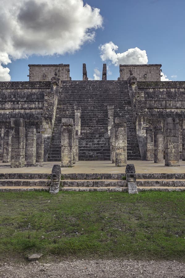Temple of the Warriors in Chichen Itza Stock Photo - Image of religion ...