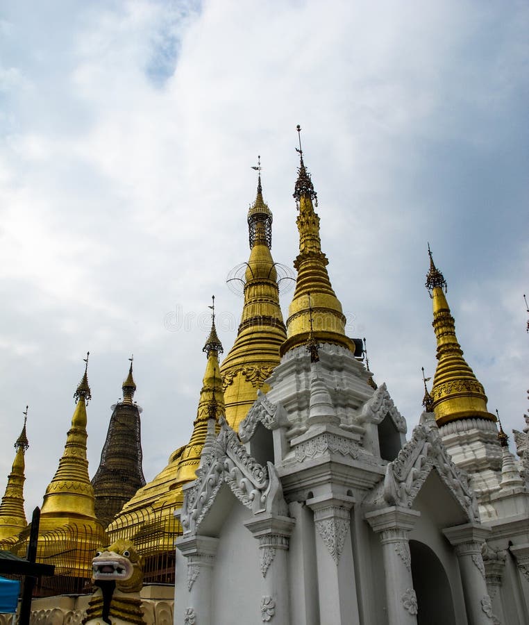 Myanmar Temples in the Summer Editorial Photo - Image of crops, house ...