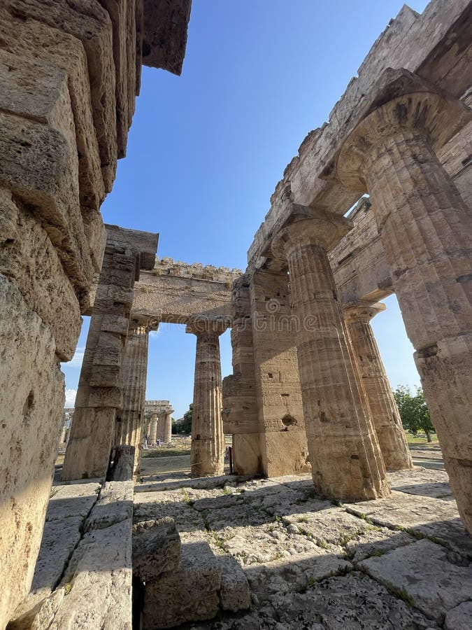 Temples of paestum editorial photography. Image of paestum - 333977537