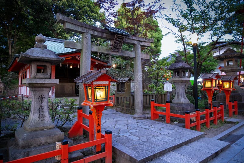 Temples of Yasaka Shrine at Night Kyoto - Japan Stock Photo - Image of ...