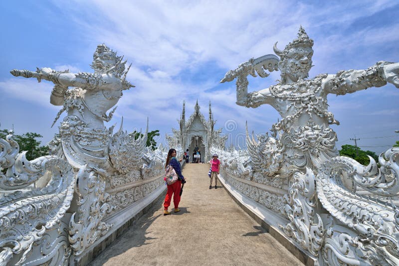Templo Blanco En Chiang Rai Foto editorial - Imagen de oriental, molde ...