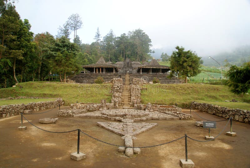 Estatua de candi ceto imagen de archivo. Imagen de isla - 181063447