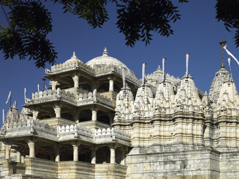 Templo De Adinath En Ranakpur En La India Foto de archivo - Imagen de ...