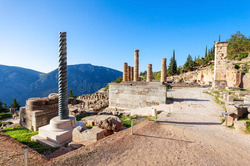 Templo de Apolo, Grecia foto de archivo. Imagen de parnaso - 93414970