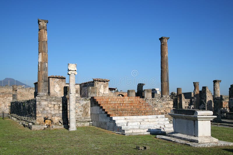 Templo de Apolo, Pompeya imagen de archivo. Imagen de edificio - 21466877