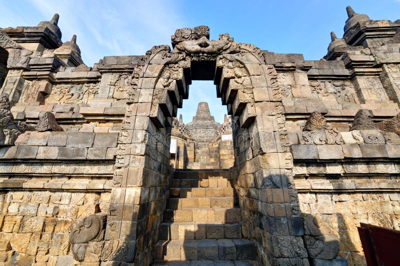 Templo De Borobudur En Java Island, Indonesia Imagen de archivo ...